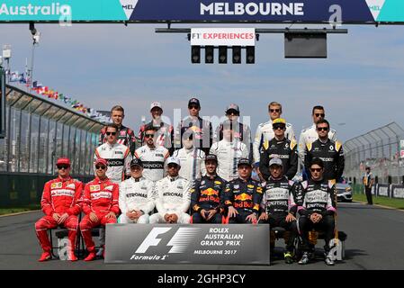 The drivers' start of season group photograph. Australian Grand Prix ...
