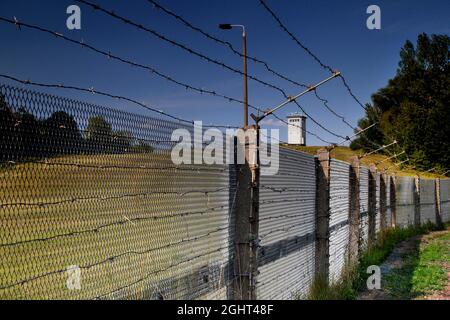 Border fortification with column path, perforated slab path ...