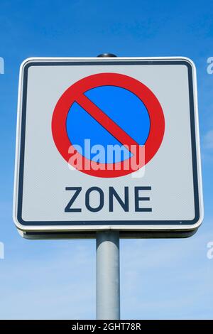 No stopping zone Stock Photo - Alamy