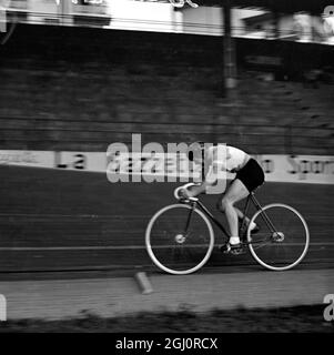 Milan , Italy : British woman cyclist Milly Robinson races around the ...