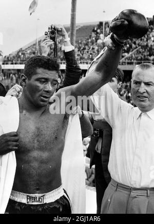 BOXING EDDIE MACHEN V FLOYD PATTERSON IN ACTION IN STOCKHOM, SWEDEN ...