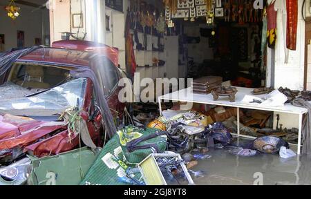 Exclusive pictures showing the same spots in Phuket, Thailand the 26-27 ...