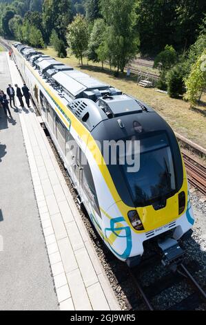 09 September 2021, Saxony, Annaberg-Buchholz: The battery-electric ...