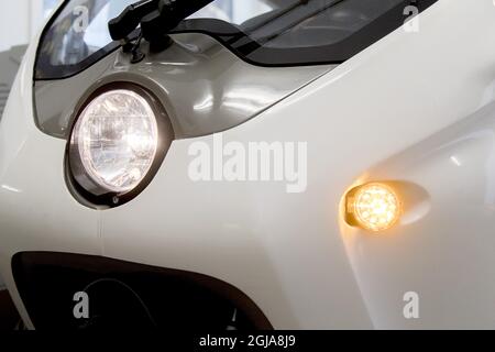 LERUM 2016-06-08 Clean Motions vehicle Zbee, moped, scooter, road ...