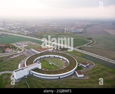 LUND 2018-10-10 MAX IV is the next-generation synchrotron radiation ...