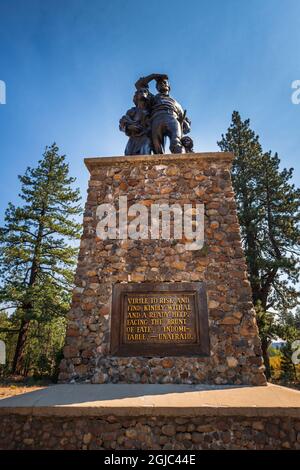 Monument to the Donner Party, Donner Memorial State Park, Truckee ...