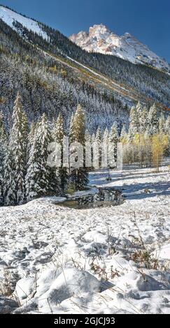Pyramid Peak Vertical Stock Photo - Alamy