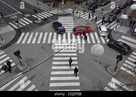 A diagonal pedestrian crossing at Master Samuelsgatan and ...