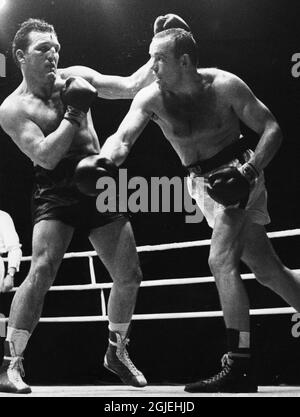 Ingemar Johansson. Swedish professional boxer. Born 22 september 1932 ...