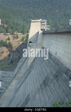 Lake Koocanusa, Libby Dam reservoir along Kootenai River, and Koocanusa ...