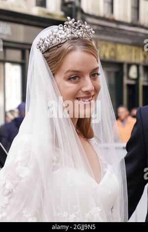 Flora Ogilvy, granddaughter of Princess Alexandra, with her husband ...