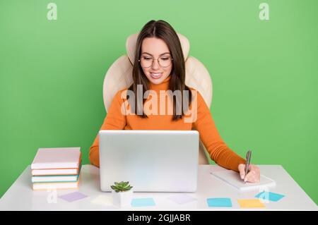 Virtual to do list, writing and woman planning daily chores, tick box ...