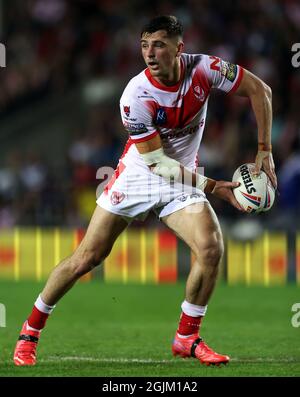 St Helens' Lewis Dodd during the Betfred Super League match at the ...