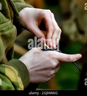 Reloading submachine gun magazines with blank cartridges to fire in the ...