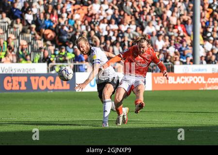 Josh Bowler #11 of Blackpool shoots on goal Stock Photo - Alamy