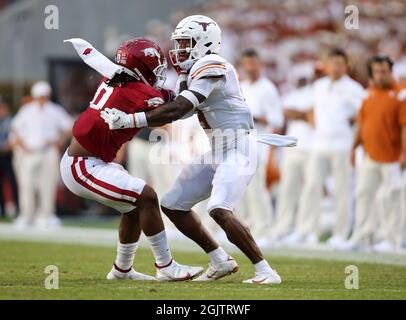 Texas defensive back Josh Thompson runs the 40-yard dash during the NFL ...