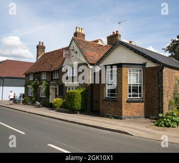 The New Inn High Street Roydon Essex Stock Photo - Alamy