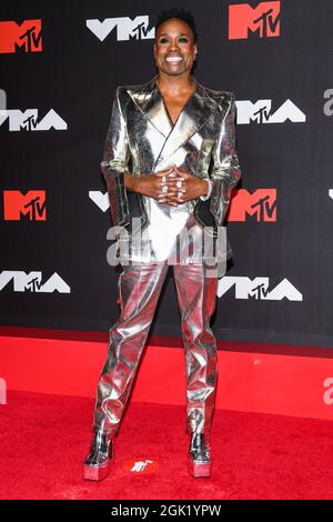 Billy Porter walking the red carpet at the Clive Davis' 2020 Pre-Grammy ...