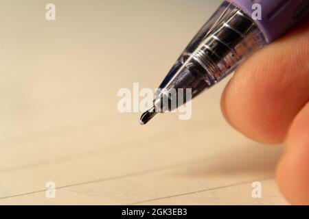 Broken ballpoint pen Stock Photo - Alamy