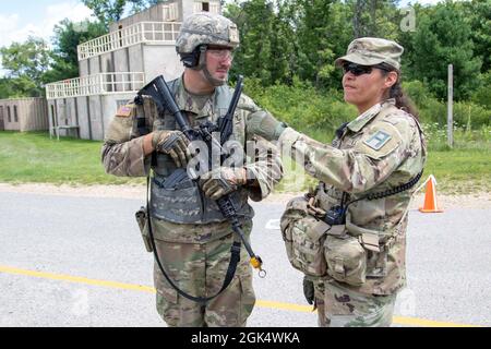 Sgt. 1st Class Rocio Lucero, an observer coach/trainer for 3rd ...