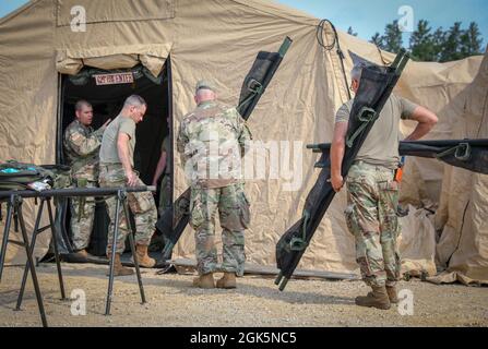 The Deployable Rapid Assembly Shelter setup. COMMO' time to set up the ...