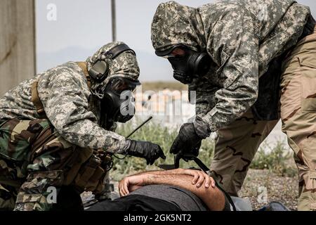 Soldiers with the 56th Chemical Reconnaissance Detachment (CRD), 4th ...