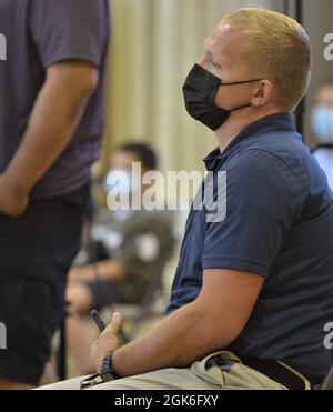 The acting director of the Army National Guard visited the 137th ...