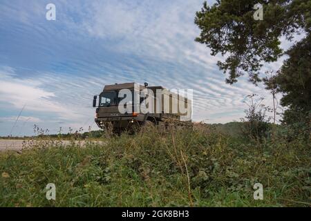 British army MAN SV 4x4 Utility Trucks 4x4 vehicles in action on a ...