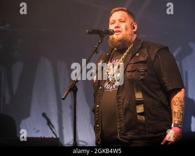 Rory Charles Graham aka Rag'n'Bone Man performing at the Cambridge Club ...