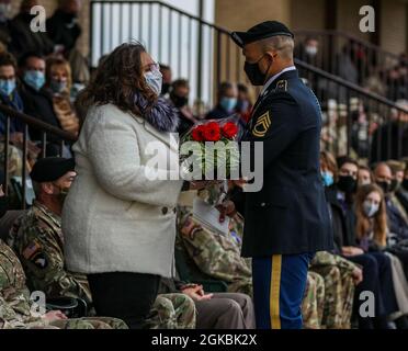 Maj. Gen. Brian Winski, outgoing division commander of the 101st ...