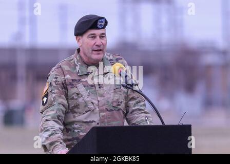 Maj. Gen. Brian Winski, the outgoing commanding general of the 101st ...