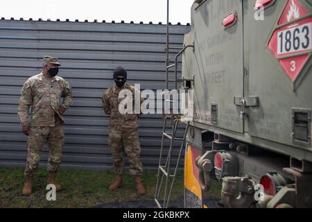 Col. Landis Maddox, commander of the 25th Division Sustainment Brigade ...