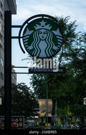 Starbucks coffee in Singapore Stock Photo - Alamy