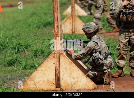 U.S. Army National Guard compete in best warrior competition Stock ...