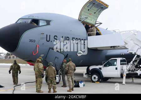 Commander of the Maine Air National Guard Brig. Gen. Gerard Bolduc pins ...