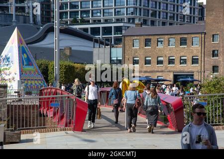 Esperance Bridge, King's Cross, London, UK Stock Photo - Alamy