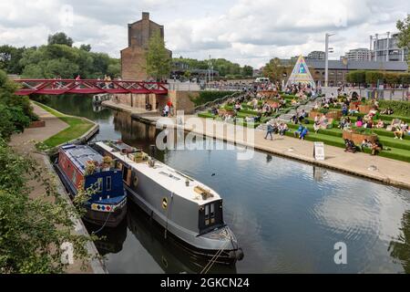Esperance Bridge, King's Cross, London, UK Stock Photo - Alamy