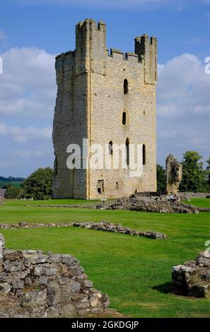 Helmsley Castle, North Yorkshire, England UK Stock Photo - Alamy