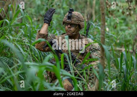 Members of the 3rd Combat Engineer Battalion (CEB), 3rd Marine Division ...