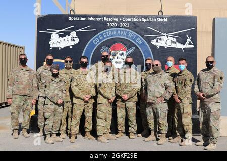 U.S. Soldiers with Bravo Company, 628th Aviation Support Battalion ...