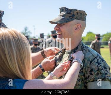 Col. Jason Burkett, manpower officer for Headquarters Battalion, Marine ...