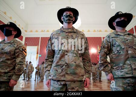 Col. Ryan M. Hanson, outgoing commander, 1st Armored Brigade Combat ...