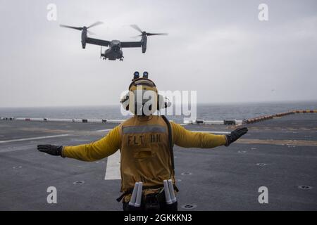 A CV-22 Osprey from the 21st Special Operations Squadron flies in route ...