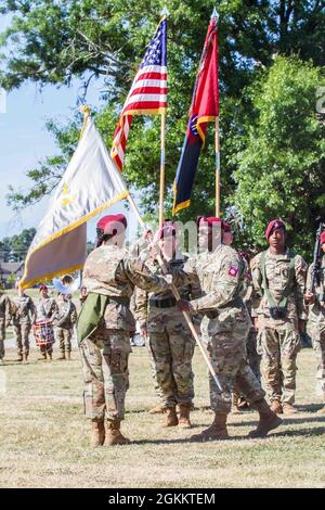 Command Sgt. Maj. LaToya McLaughlin, Command Sergeant Major, 82nd ...