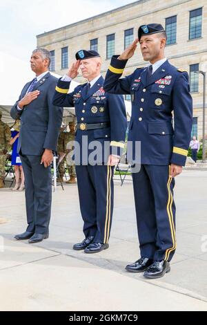 U.S. Army Maj. Gen. Douglas Sims, commanding general of the 1st ...