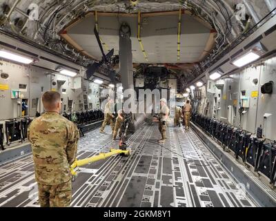 Soldiers from Task Force Wolfpack, D Company, 1st Attack Reconnaissance ...