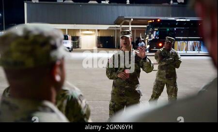 FORT KNOX, KY. - Lt. Col. Ryan Janovic (left) displays his US Army ...