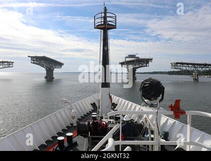 Military Sealift Command’s oceanographic survey ship USNS Maury (T-AGS ...