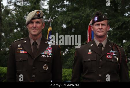 82nd Airborne Division Brigadier General Neil A. Den-McKay Stock Photo ...