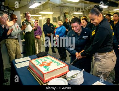 Senior Chief Hospital Corpsman Janae Smart, from East Patchogue, New ...